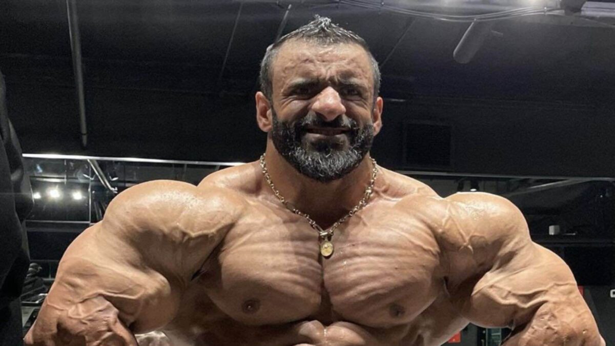 Is Hadi Choopan Posting Old Photos? – IronMag Bodybuilding & Fitness Blog